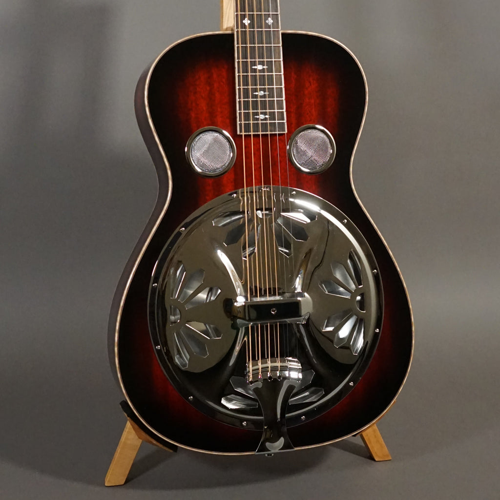 Beard Legacy R Roundneck – Dusty Strings