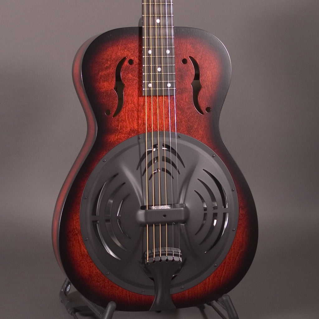 Beard Radio Standard R Model Roundneck – Dusty Strings