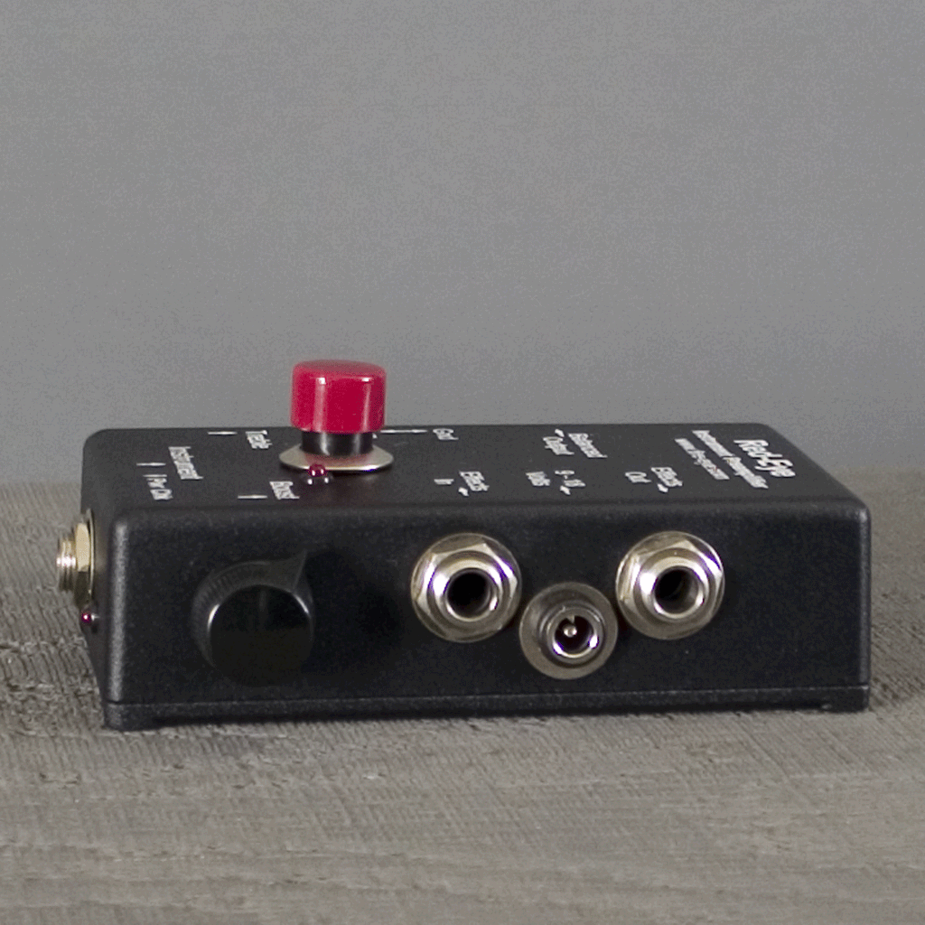 Fire Eye, Red-Eye – Dusty Strings